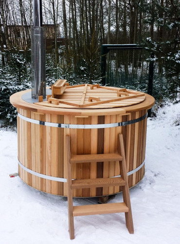 Red Cedar Royal Hot-Tub With Internal Furnace - Online Shop - KingSauna